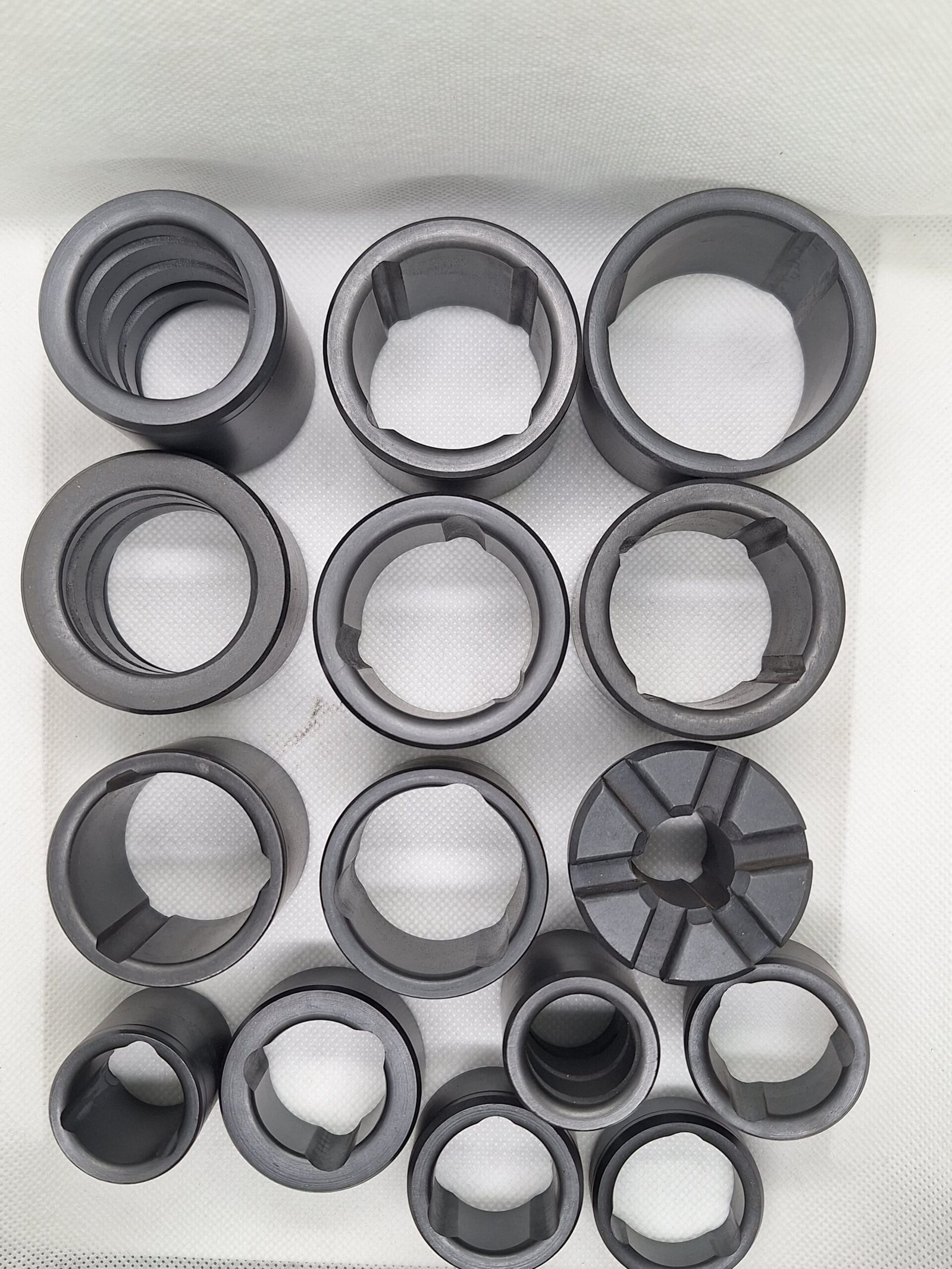 SUBMERSIBLE PUMP MACHINE BUSH – Pragnya Polymers